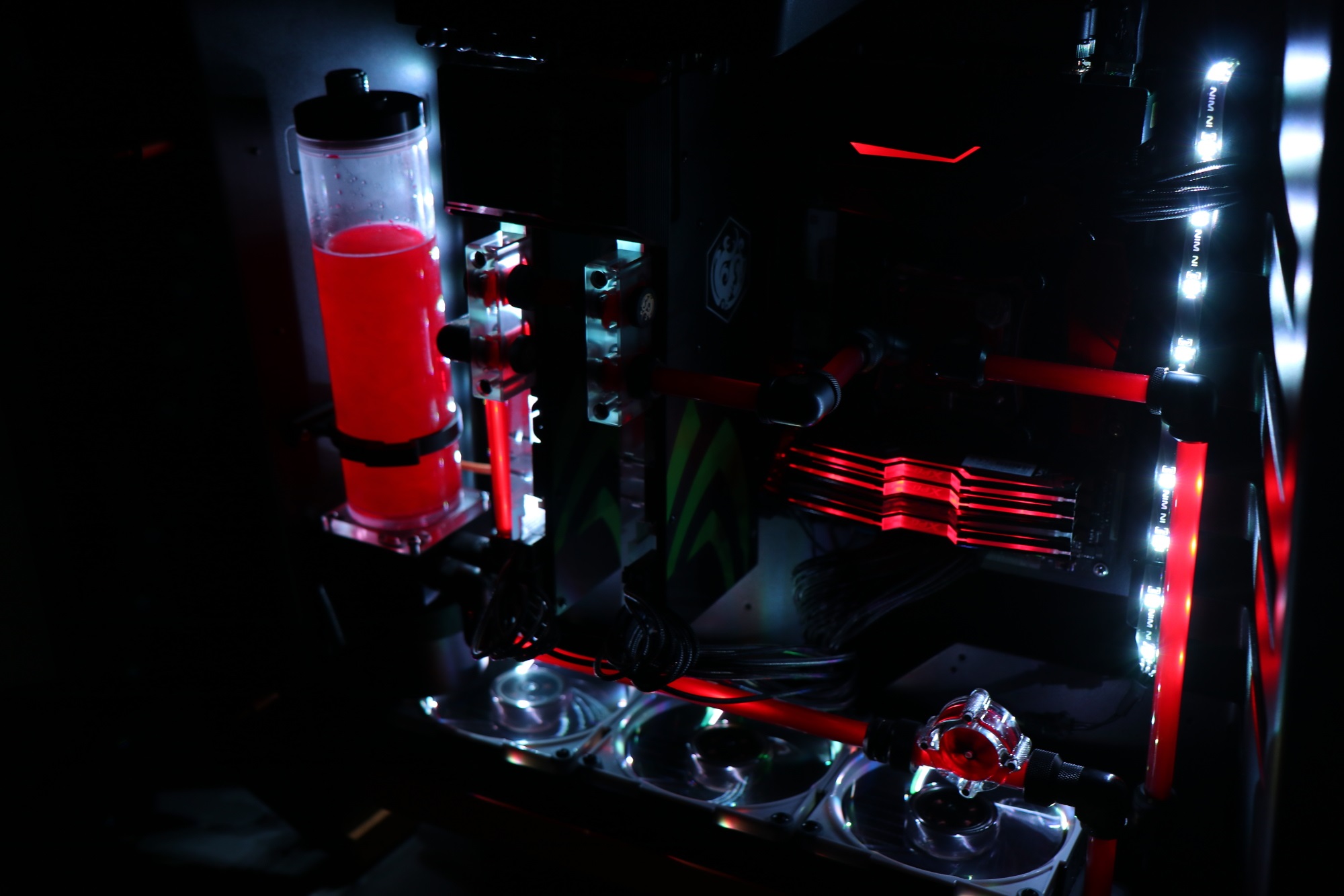 In Win S-Frame Project - Build by HW Legend - HW Legend